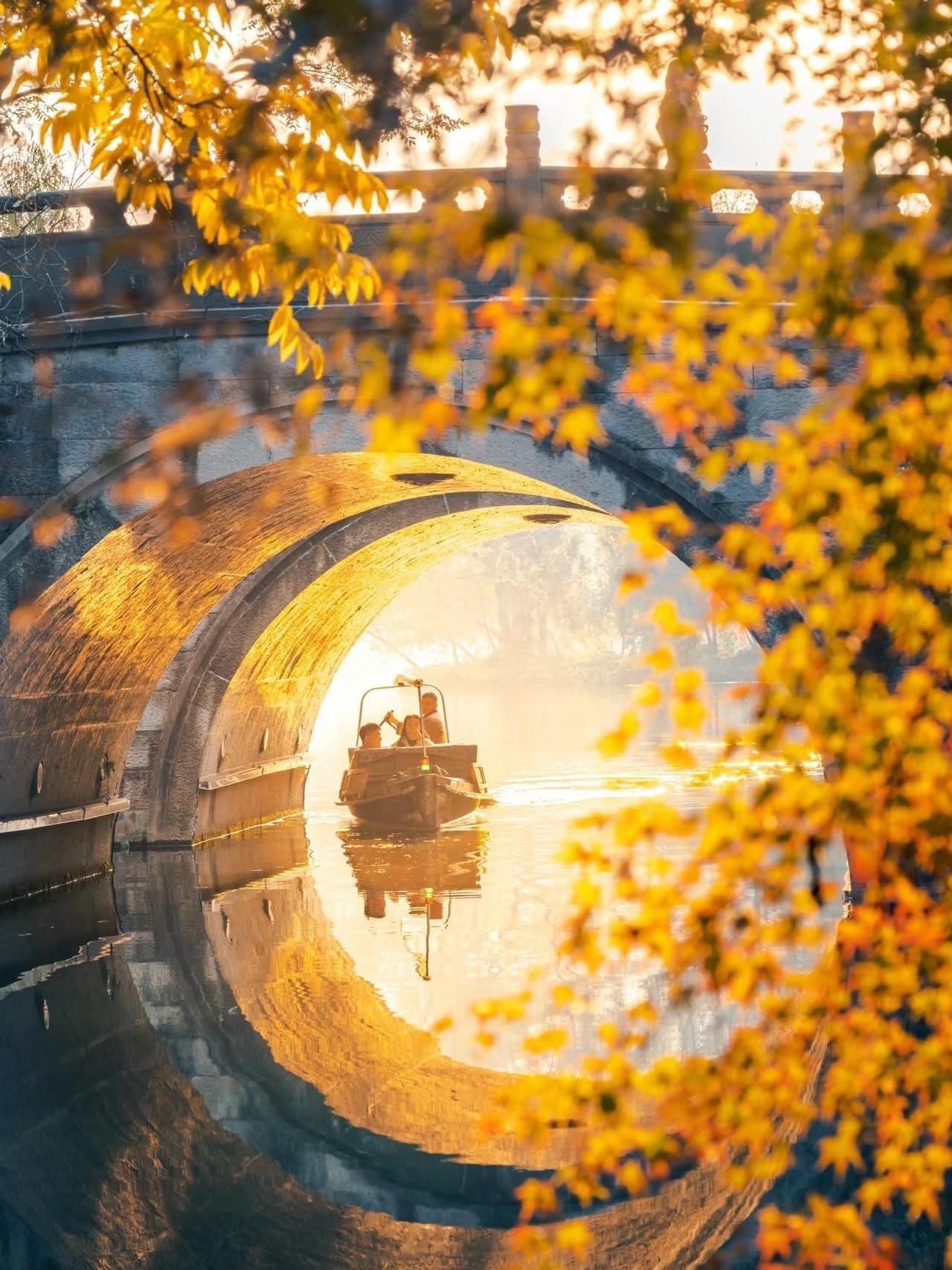 Top 6 cổ trấn Trung Quốc đẹp nhất vào mùa thu